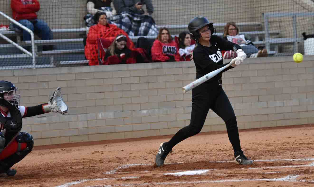 Lady Bears score 3 in 8th to down Leslie County, end losing streak ...