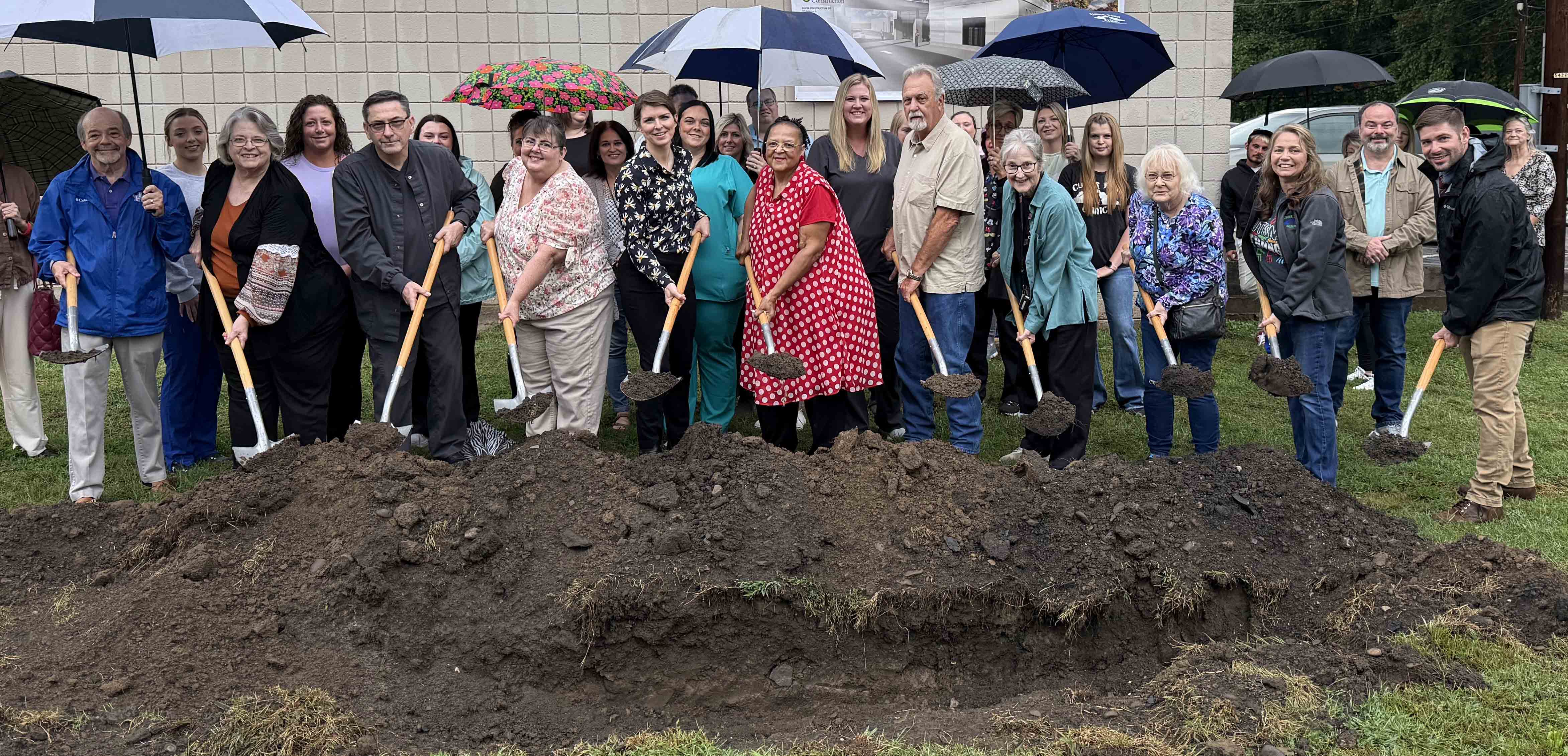 Clover Fork Clinic expansion becomes a reality with ground breaking ceremony in Evarts | Harlan ...