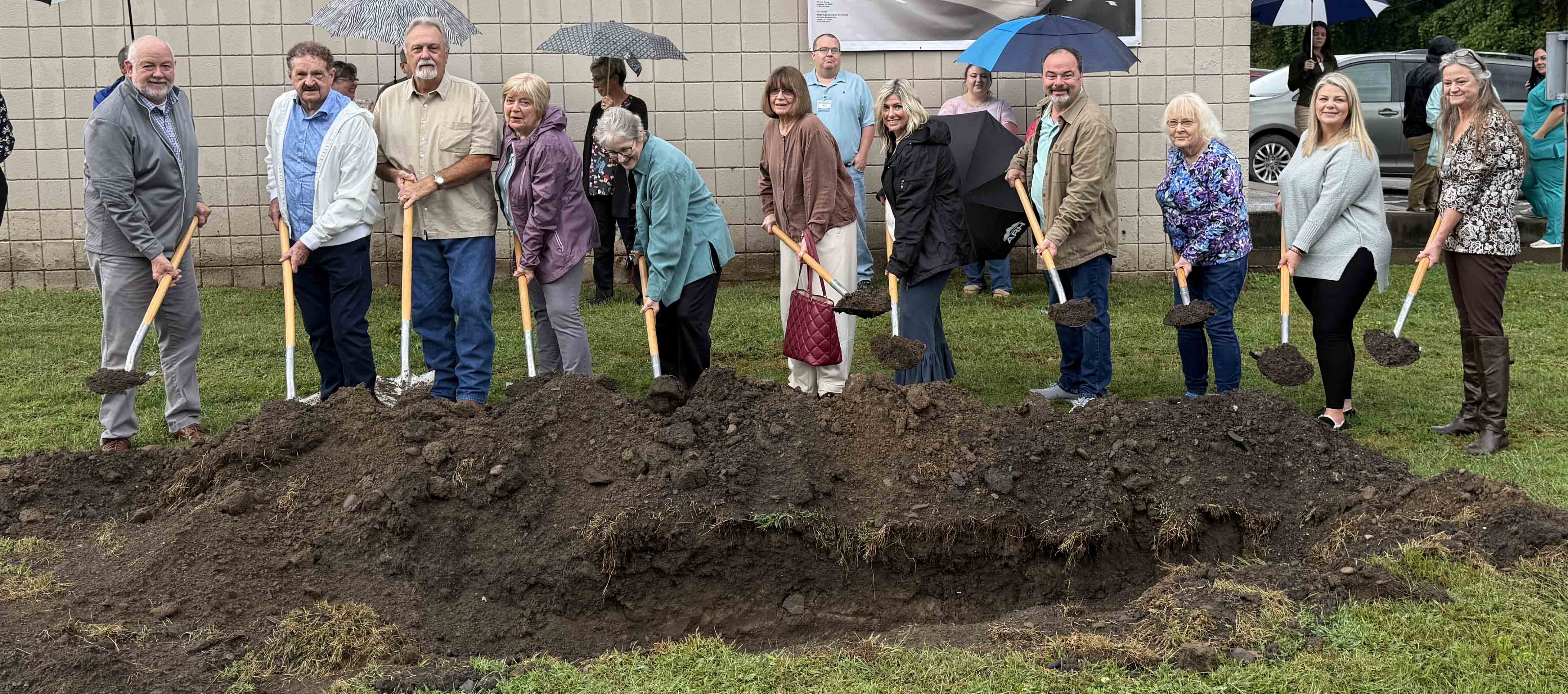 Clover Fork Clinic expansion becomes a reality with ground breaking ceremony in Evarts | Harlan ...